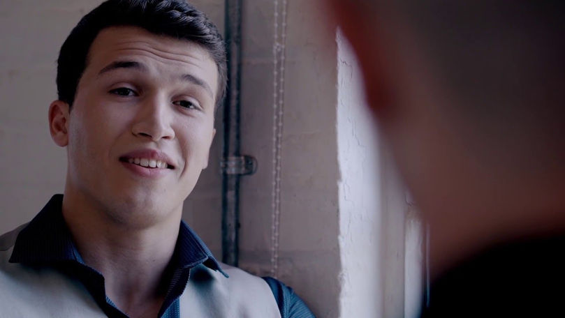 Peste 500 de asistenți personali, angajați din banii confiscați de la ...