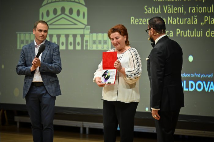 Satul Văleni din Cahul, a primit distincția „Destinația Anului în ...