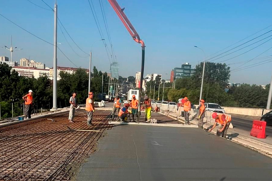 Podul de pe strada Mihai Viteazul va fi reabilitat integral în aprilie 2025. Ion Ceban: „Este ...