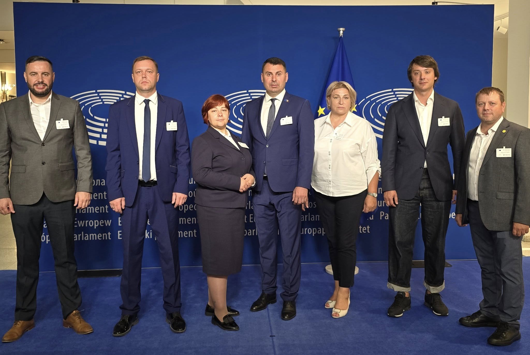 Democrația Acasă denunță acțiuni de filaj și infiltrare: „Suntem supuși ...